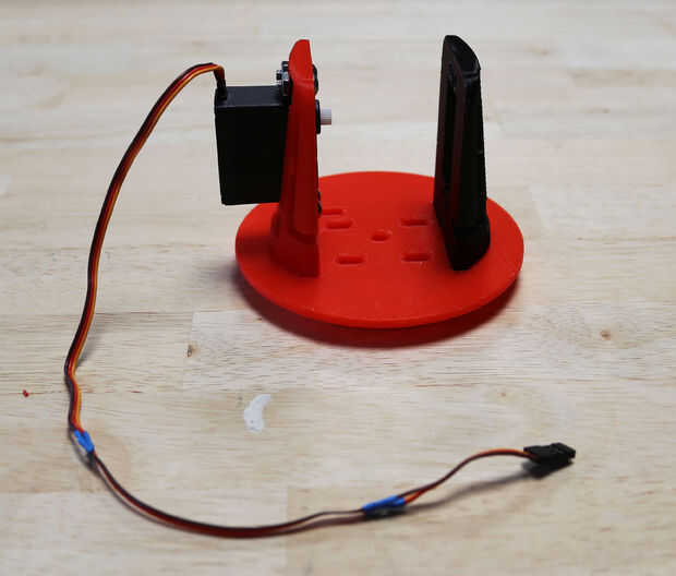 3D impreso brazo Robot / Paso 10: Coloque el brazo en la base - askix.com 3D impreso brazo Robot / Paso 10: Coloque el brazo en la base - askix.com