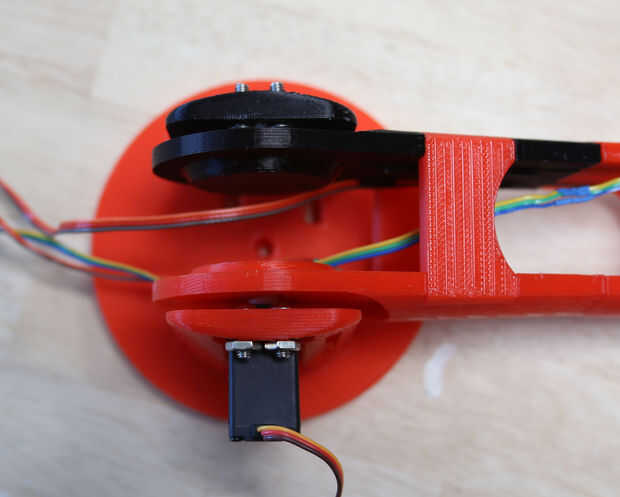3D impreso brazo Robot / Paso 10: Coloque el brazo en la base - askix.com 3D impreso brazo Robot / Paso 10: Coloque el brazo en la base - askix.com
