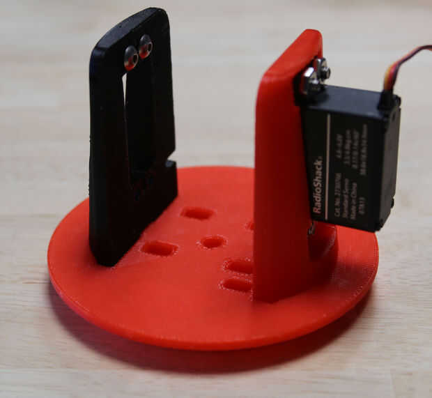 3D impreso brazo Robot / Paso 10: Coloque el brazo en la base - askix.com 3D impreso brazo Robot / Paso 10: Coloque el brazo en la base - askix.com