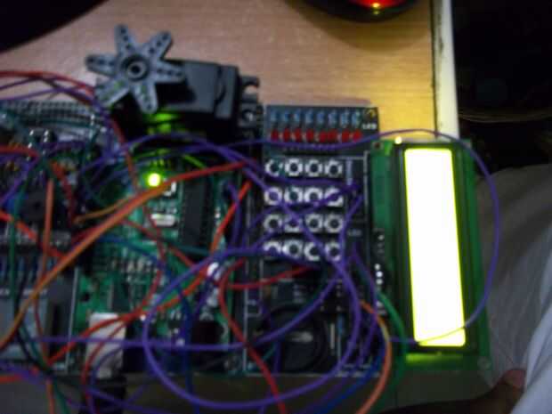 Arduino + teclado + servo control - askix.com