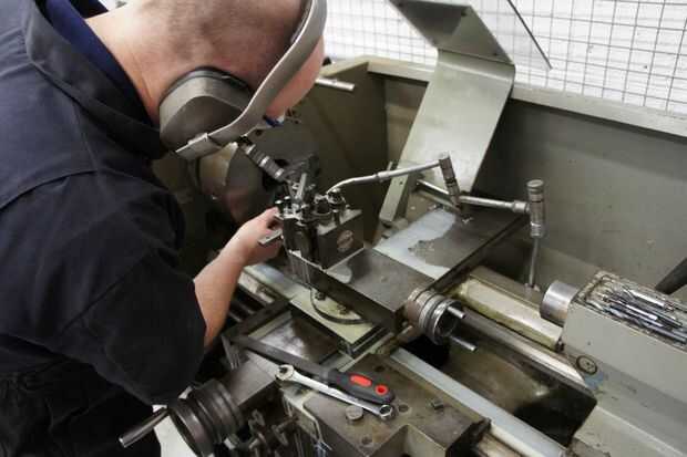 Cómo construir una turbina eólica. / Paso 6: Soporte de soporte ... Cómo construir una turbina eólica. / Paso 6: Soporte de soporte ...