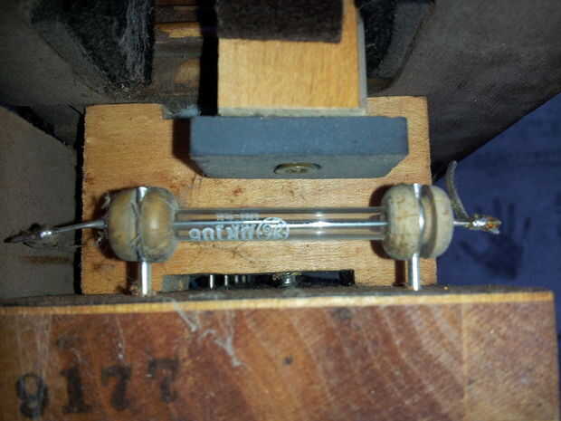 Arduino MIDI teclado de Pedal de pie / Paso 2: Obtención de los pedales - askix.com