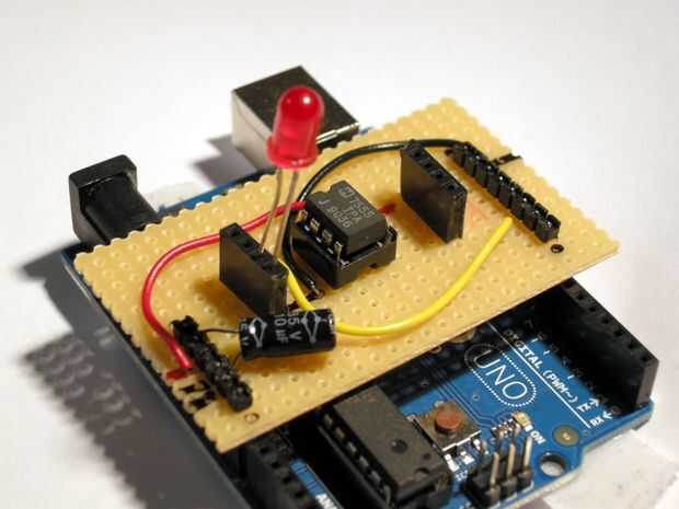 Stripboard Arduino shield para programación ATtiny45 y ATtiny85 - askix.com