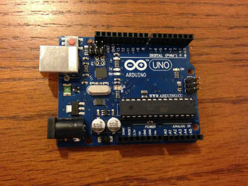 Halloween Calavera con ojos animados que habla / Paso 2: Arduino - askix.com