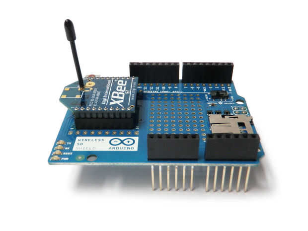 Tutorial de Arduino Wireless SD Shield / Paso 1: Enchufe el Xbee - askix.com