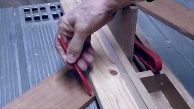 La tabla de canto biselado final / Paso 1: Trazado y corte - askix.com