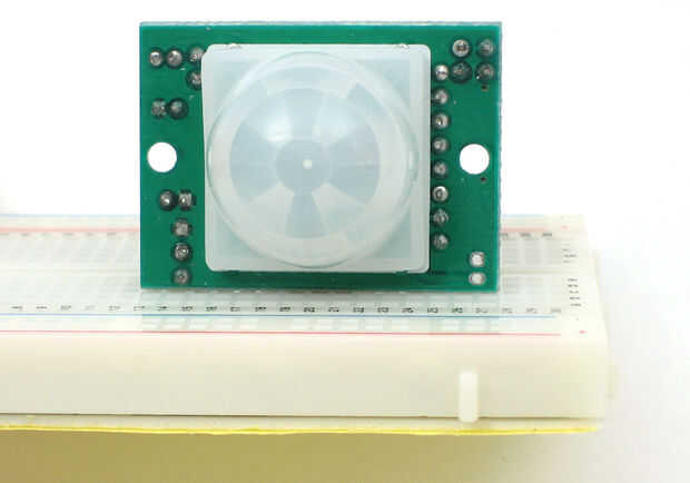 PIR Motion Sensor Tutorial / Paso 3: Conectar a su PIR - askix.com PIR Motion Sensor Tutorial / Paso 3: Conectar a su PIR - askix.com