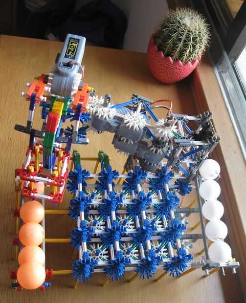 Robot de Tic-Tac-Toe - askix.com Robot de Tic-Tac-Toe - askix.com